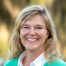 A Refugee’s Redemption Story - Jesus Film Project